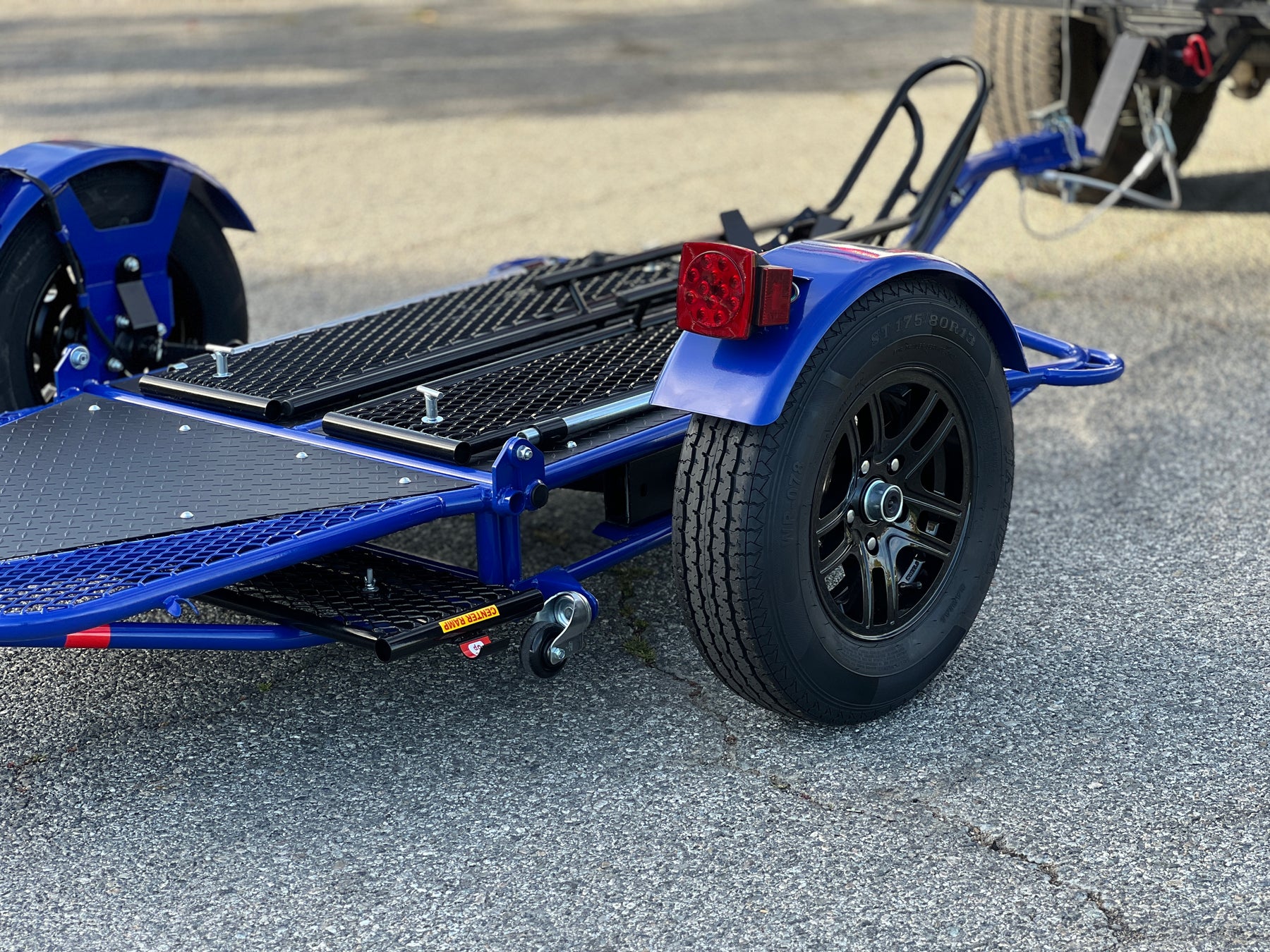 Single Rail Ride-Up Motorcycle Trailer – Tow Smart Trailers